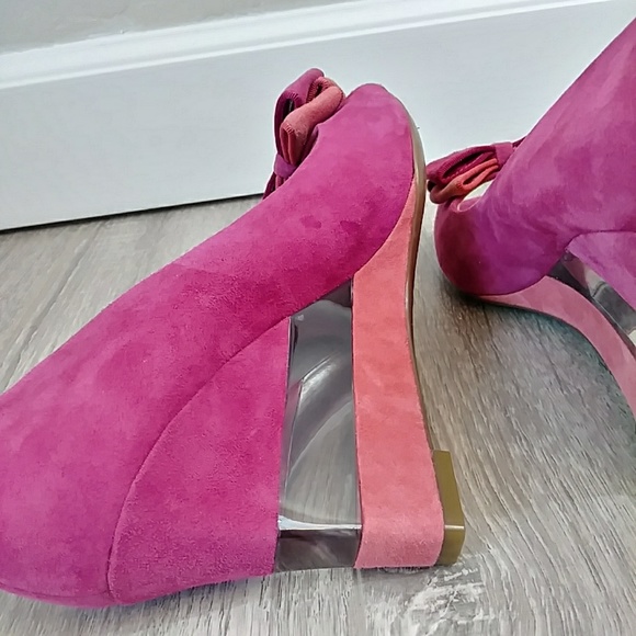 Isaac Mizrahi | Shoes | Isaac Mizrahi Pink Clear Pumps Heels Size 8 ...